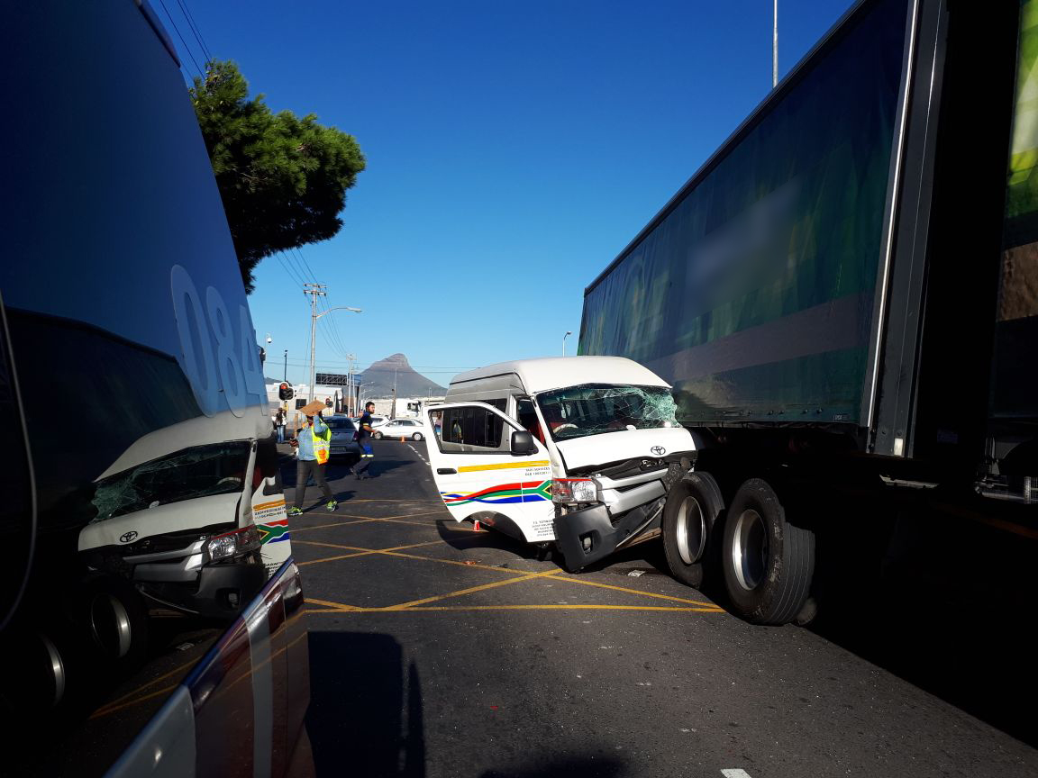 Taxi Crashes Into Truck Leaving Eight Injured At Intersection In Taxi Crashes Into Truck Leaving Eight Injured At Intersection In